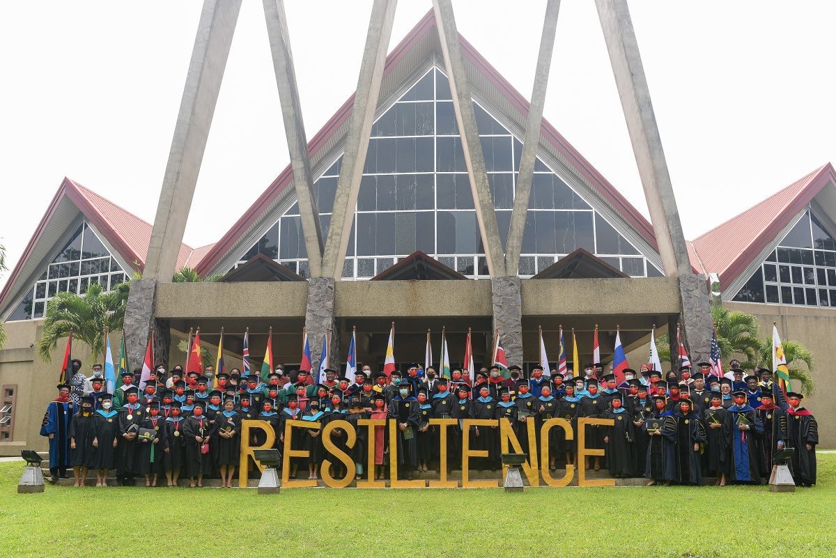 Graduation Speakers Draw Lessons on Resilience during the First In ...